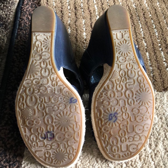 UGG | Shoes | Authentic Ugg Sandals | Poshmark